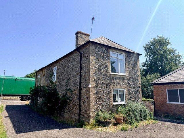 3 bedroom detached house to rent