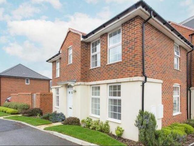 3 bedroom detached house to rent