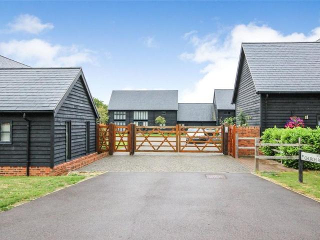 3 bedroom detached house to rent