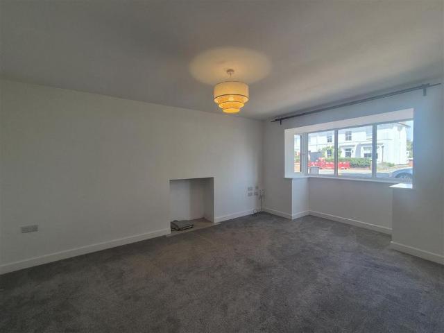3 bedroom detached house to rent