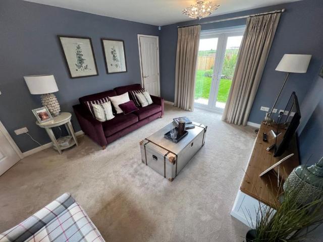 3 bedroom detached house to rent