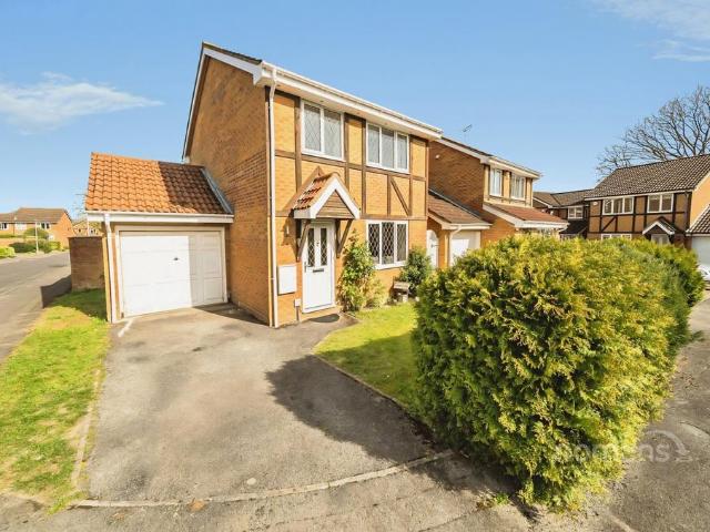 3 bedroom detached house to rent