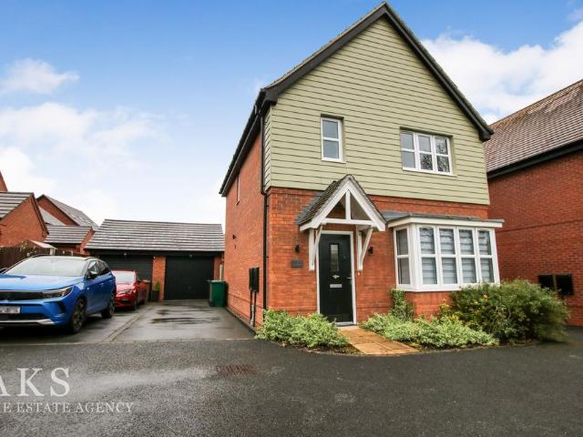 3 bedroom detached house to rent