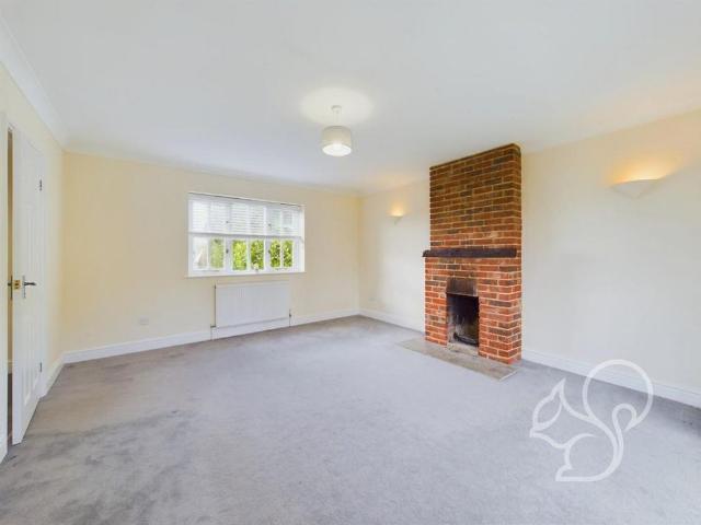 3 bedroom detached house to rent