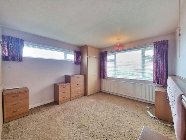 3 bedroom detached house to rent
