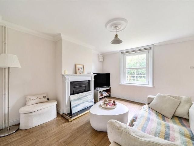 3 bedroom detached house to rent