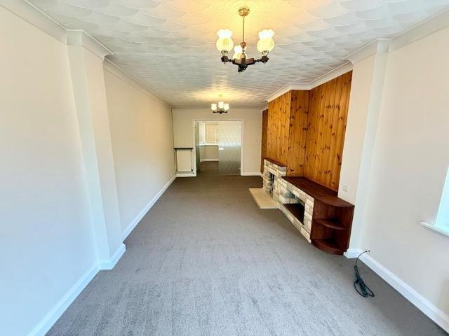 3 bedroom detached house to rent