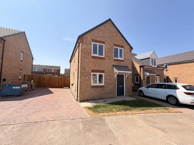 3 bedroom detached house to rent