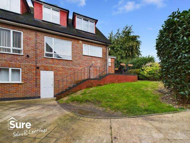 3 bedroom detached house to rent