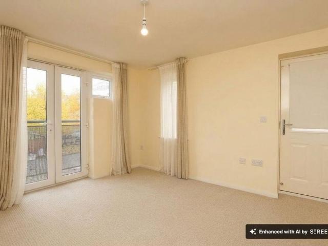 3 bedroom detached house to rent