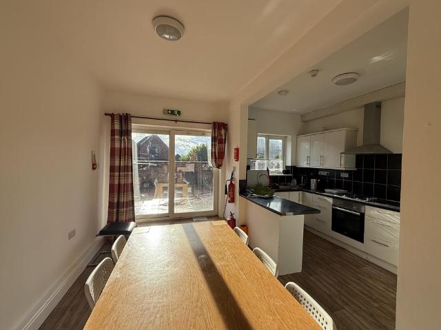 3 bedroom detached house to rent