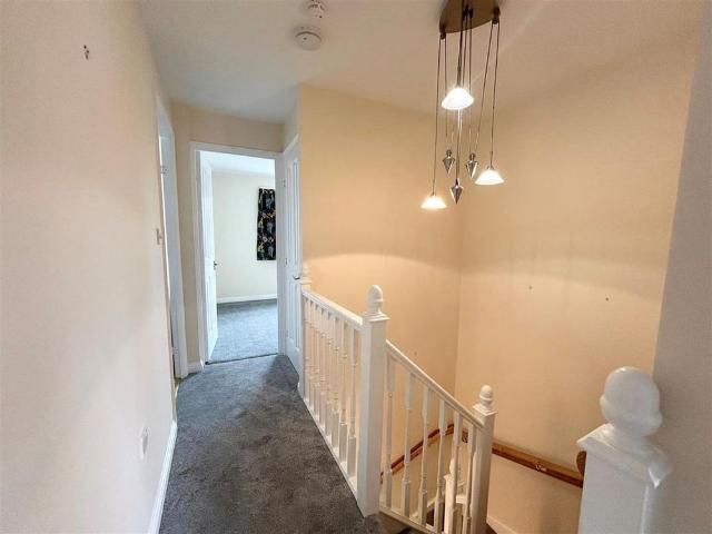 3 bedroom detached house to rent
