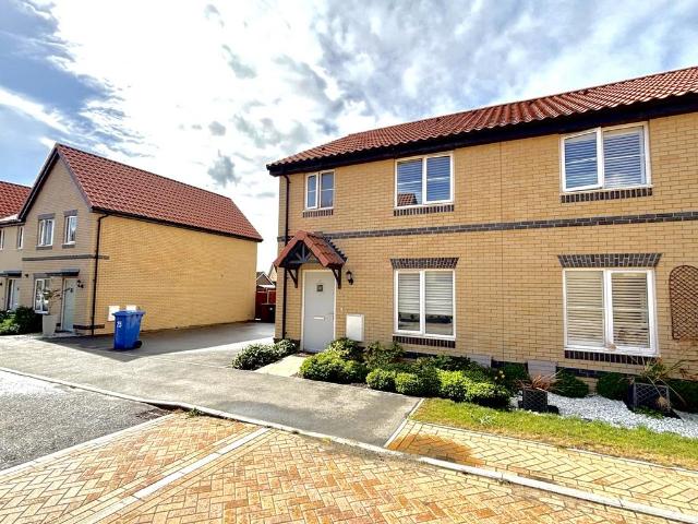 3 bedroom detached house to rent