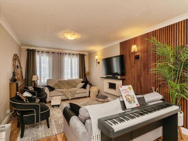 3 bedroom detached house to rent