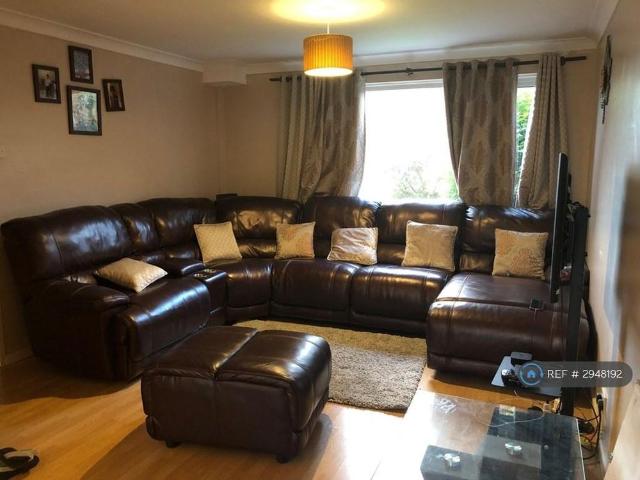 3 bedroom detached house to rent