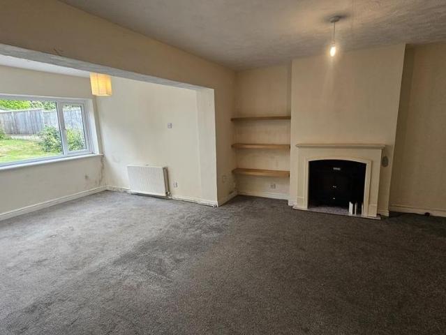 3 bedroom detached house to rent
