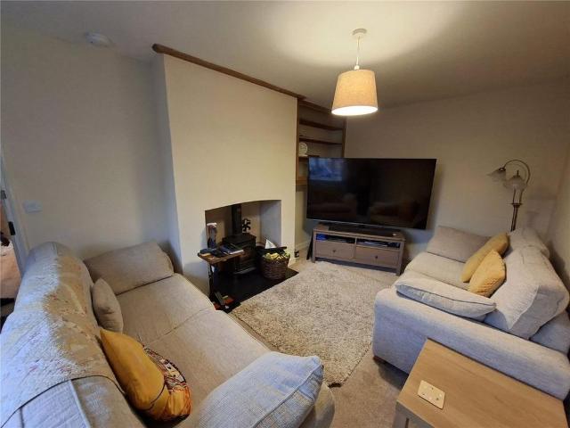3 bedroom detached house to rent