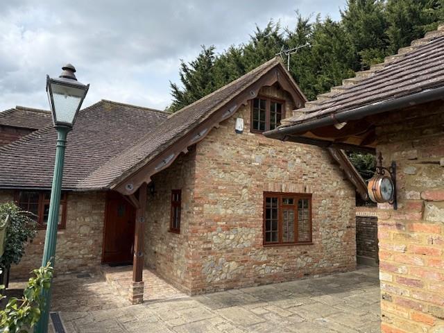 3 bedroom detached house to rent