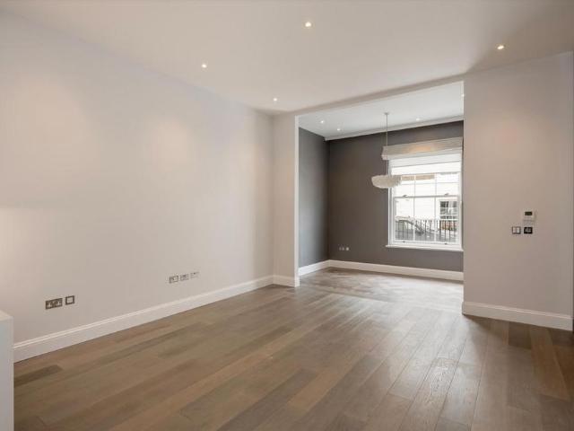 3 bedroom detached house to rent