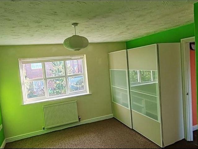 3 bedroom detached house to rent