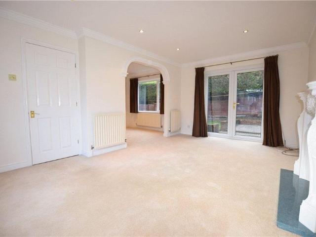 3 bedroom detached house to rent