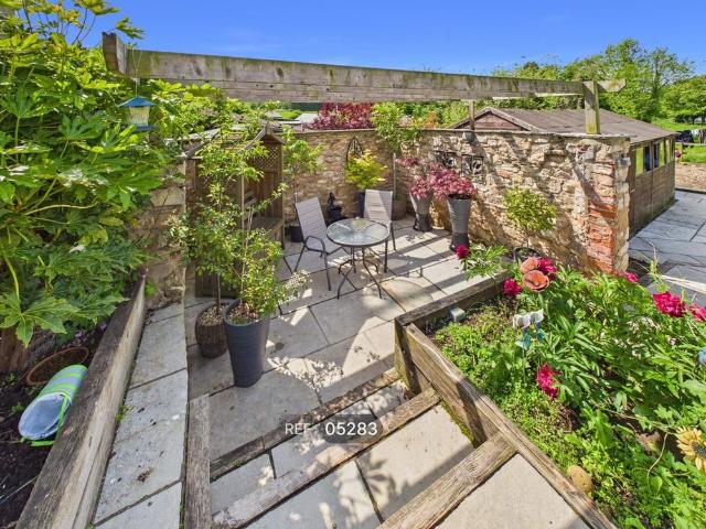 3 bedroom detached house to rent