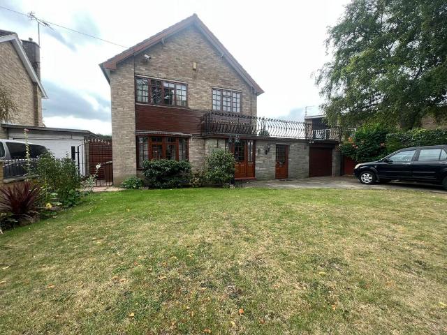 3 bedroom detached house to rent