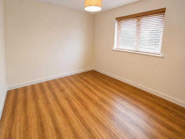 3 bedroom detached house to rent