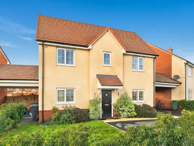 3 bedroom detached house to rent