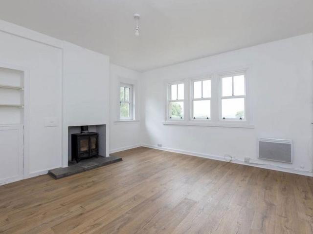 3 bedroom detached house to rent
