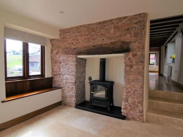 3 bedroom detached house to rent
