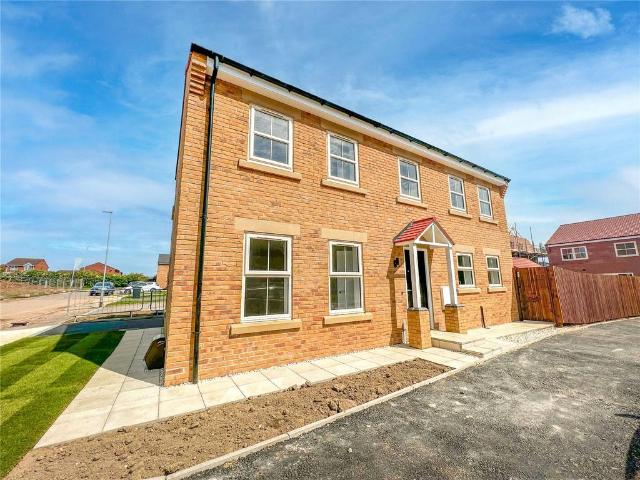 3 bedroom detached house to rent