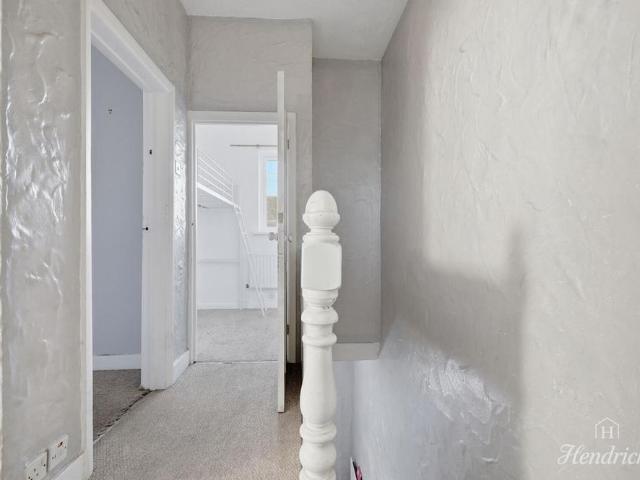 3 bedroom detached house to rent