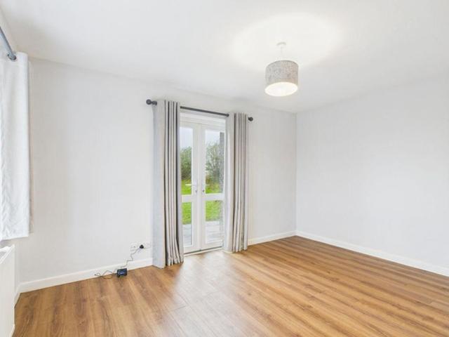 3 bedroom detached house to rent