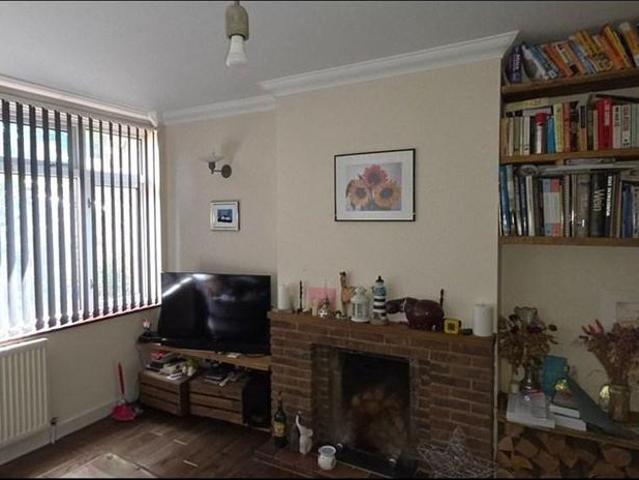 3 bedroom detached house to rent