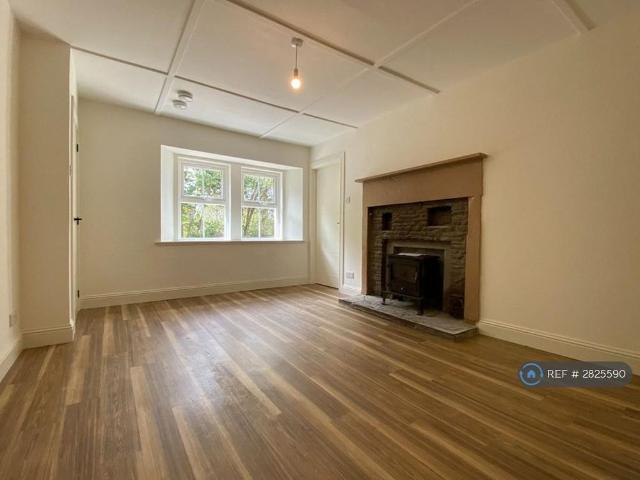 3 bedroom detached house to rent