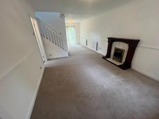 3 bedroom detached house to rent