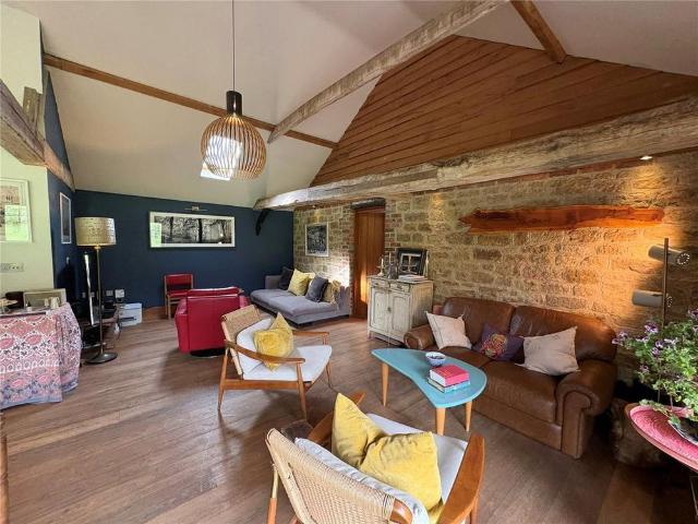 3 bedroom detached house to rent