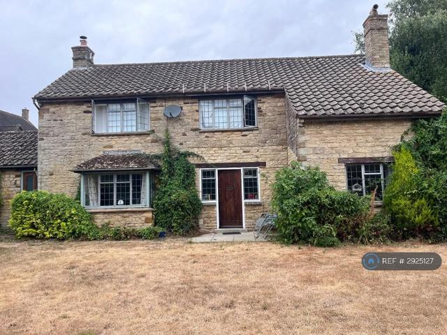 3 bedroom detached house to rent