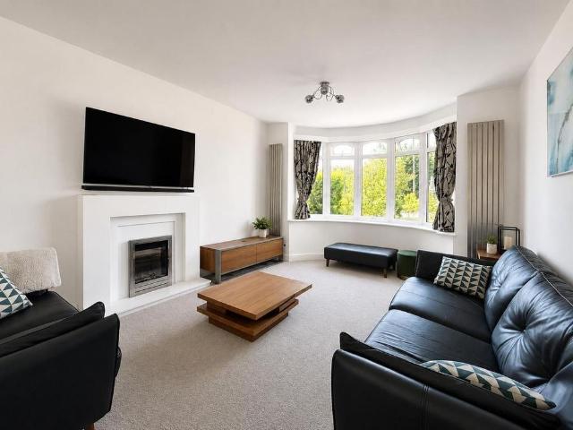 3 bedroom detached house to rent