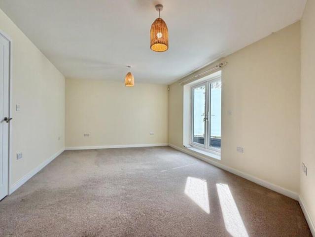 3 bedroom detached house to rent
