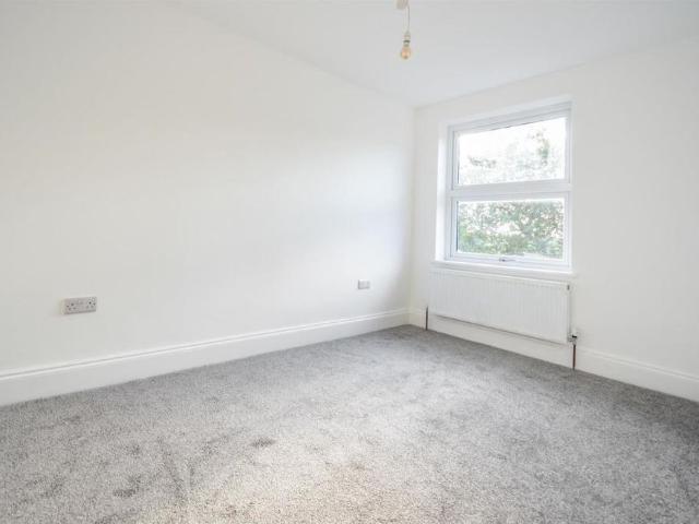 3 bedroom detached house to rent
