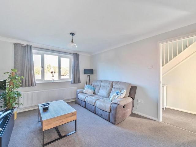 3 bedroom detached house to rent