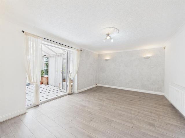 3 bedroom Detached house to rent