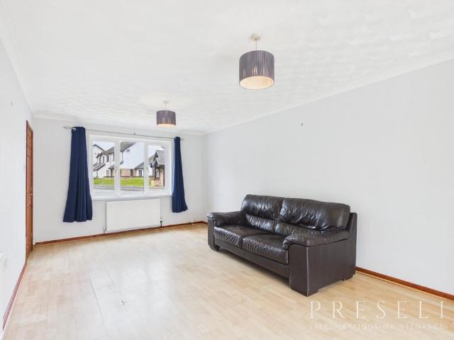 3 bedroom detached house to rent