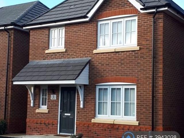 3 bedroom detached house to rent
