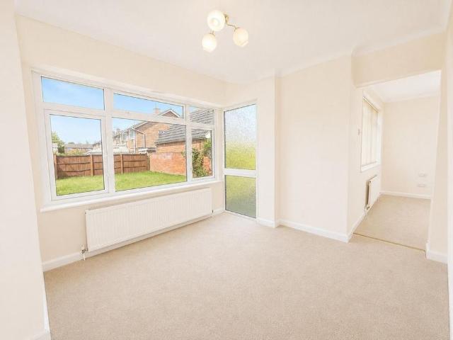 3 bedroom detached house to rent