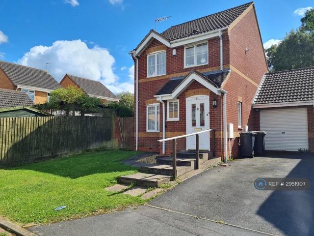 3 bedroom detached house to rent