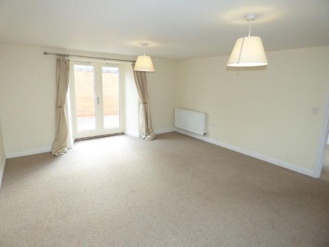 3 bedroom detached house to rent