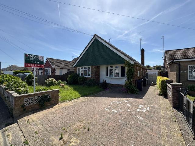 3 bedroom detached house to rent